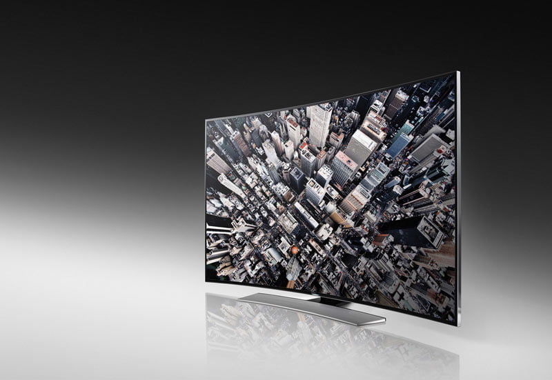 Prohnuté a UHD televize od Samsungu - IT Revue