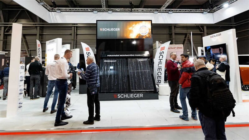 Nový bezrámový fotovoltaický panel DAH Solar 550 W - IT Revue