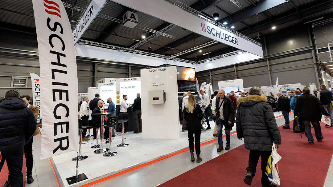 Nový bezrámový fotovoltaický panel DAH Solar 550 W - IT Revue